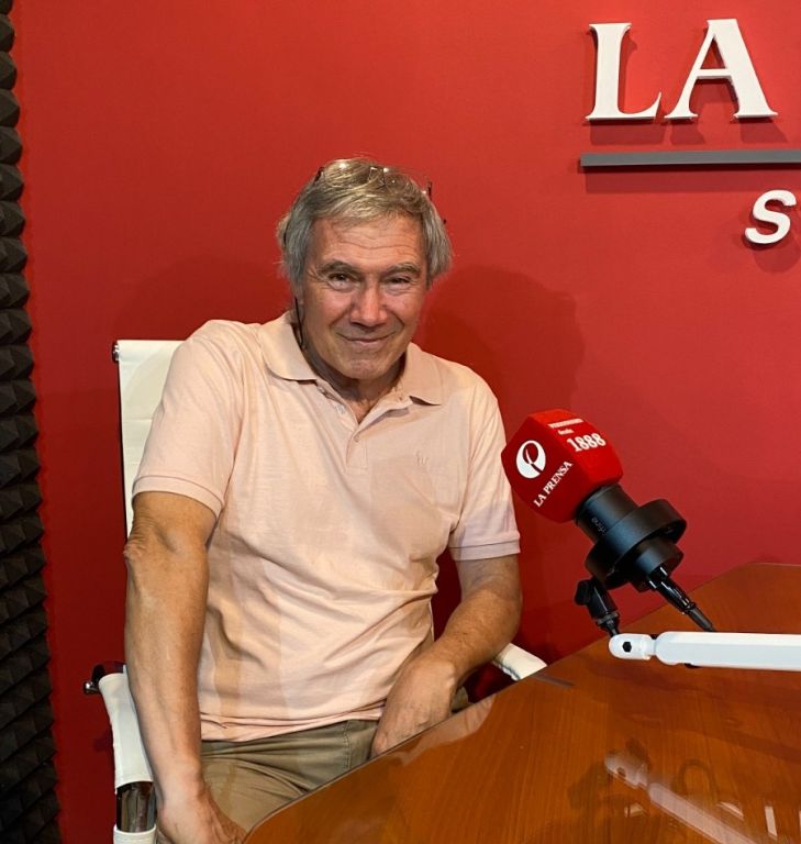 LA PRENSA | Diario - Pedro Rinaldi Bértiz /Veterinario, guía de aves y ...